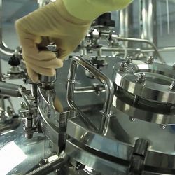 408315_Surfactants Selection Guide | clinicallab